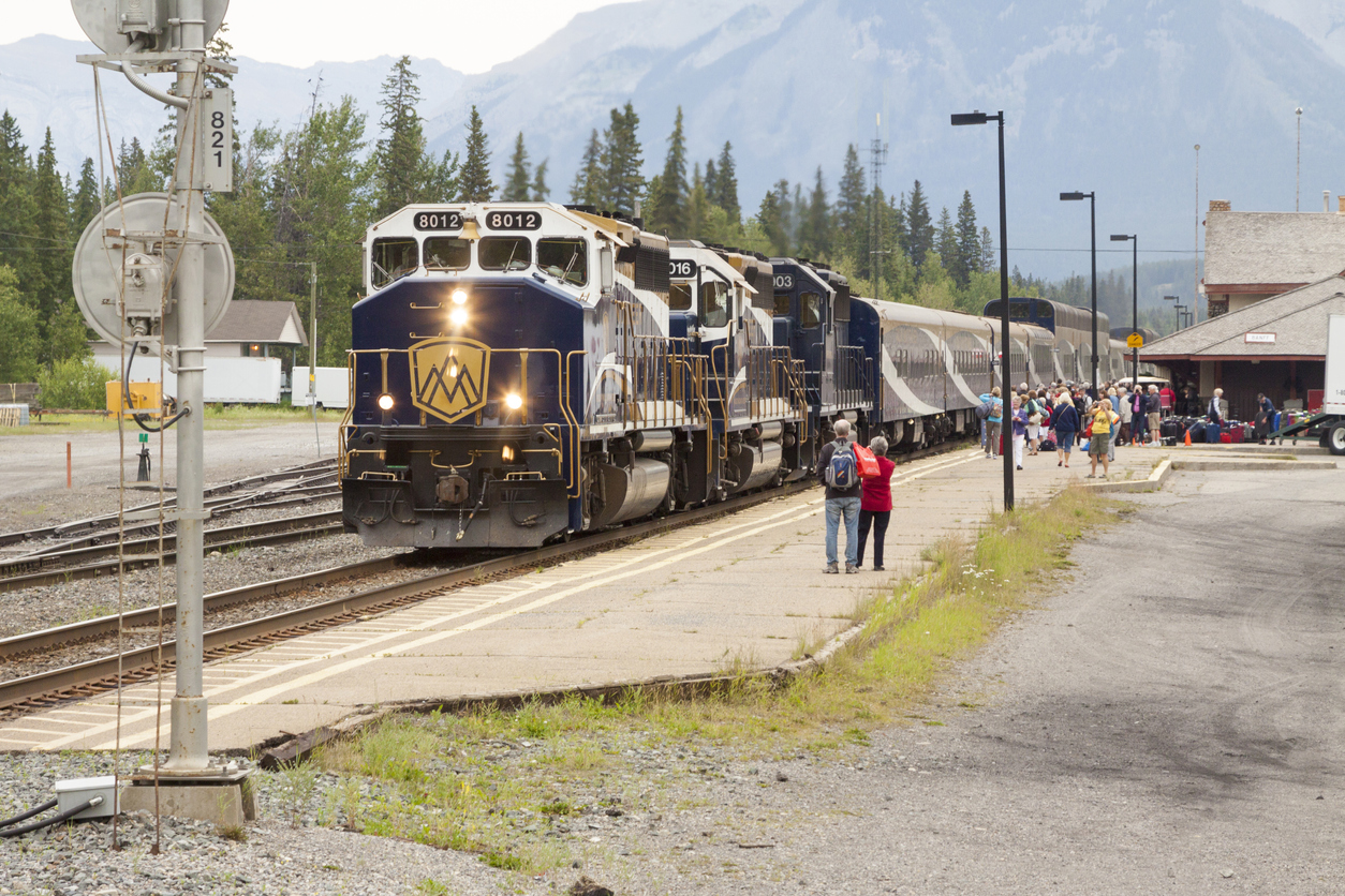 Exploring the Rocky Mountaineer - Emma Whiting Travel